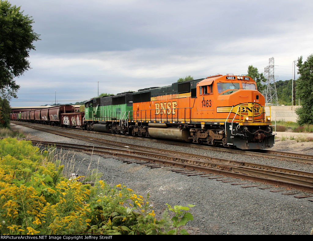BNSF 1463